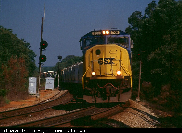 Q541/CSX 709